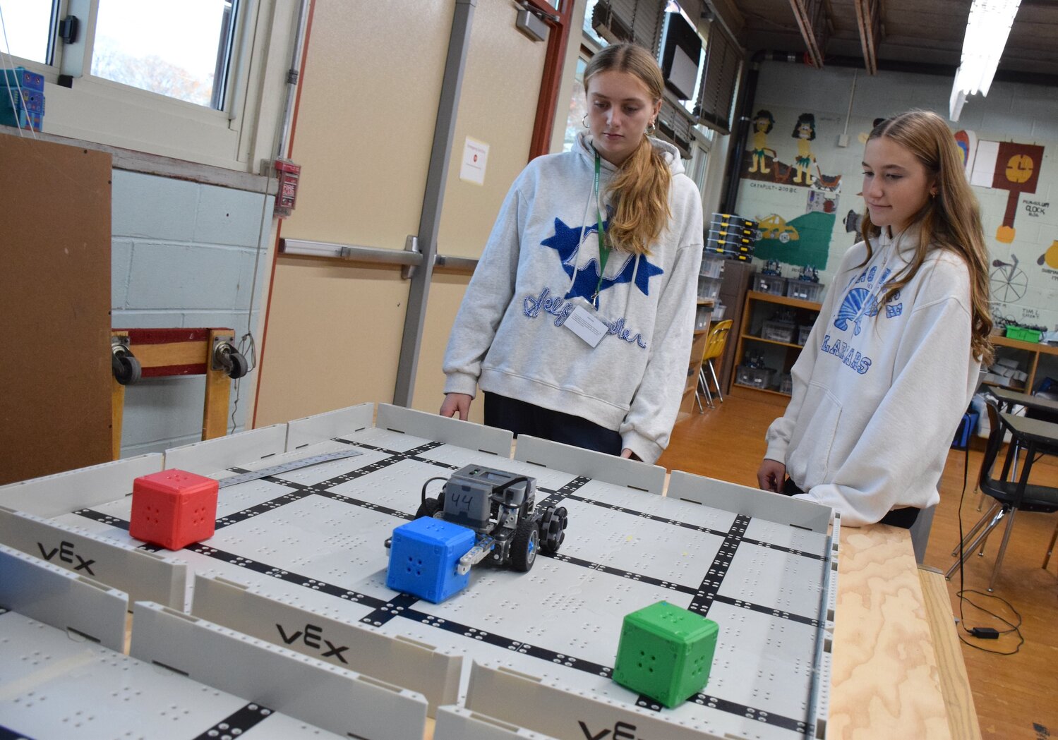 Seaford eighth graders tackle hands-free robotics | Herald Community ...